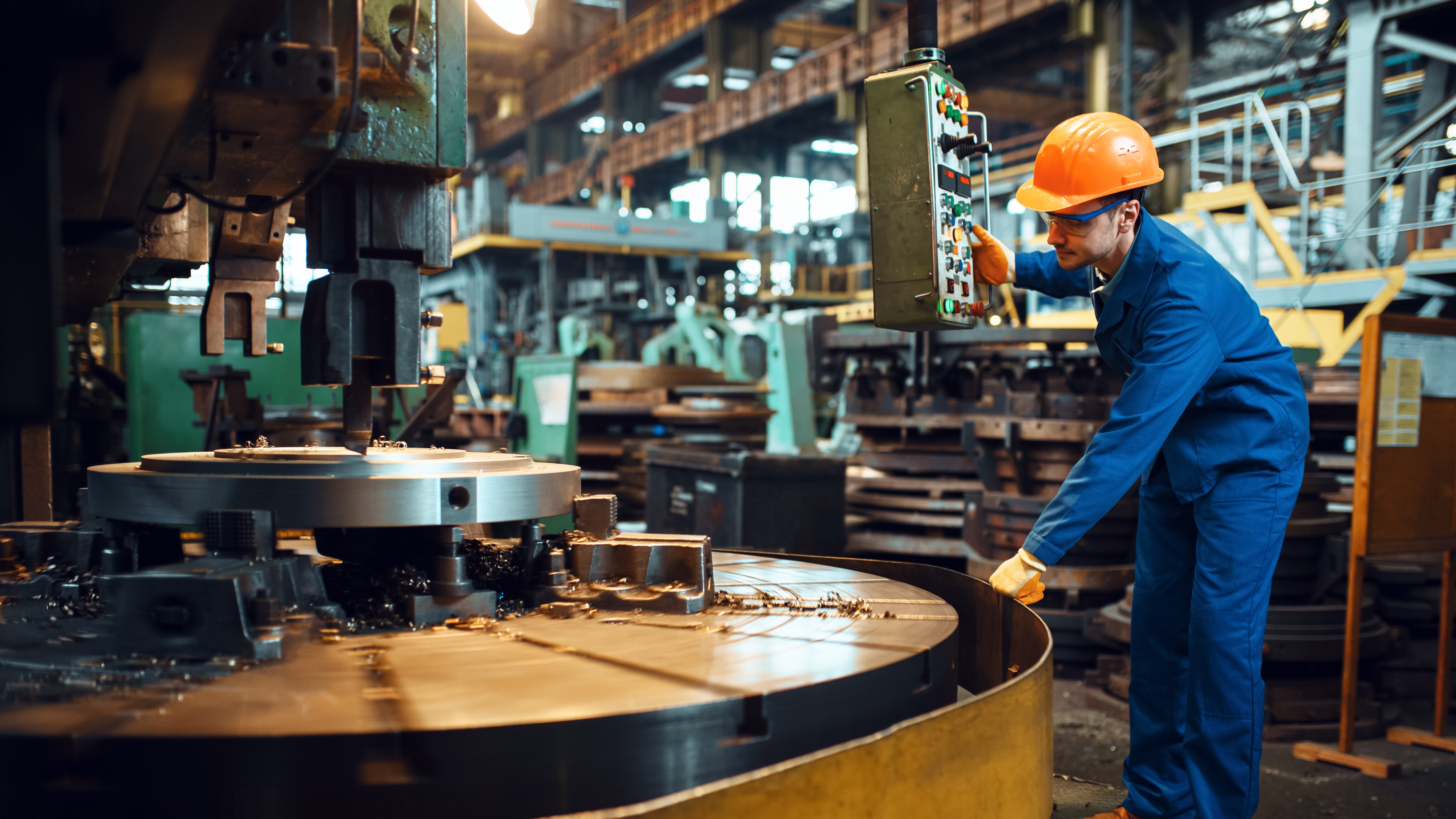 Digitalization of mechanical and plant engineering | COSMO CONSULT